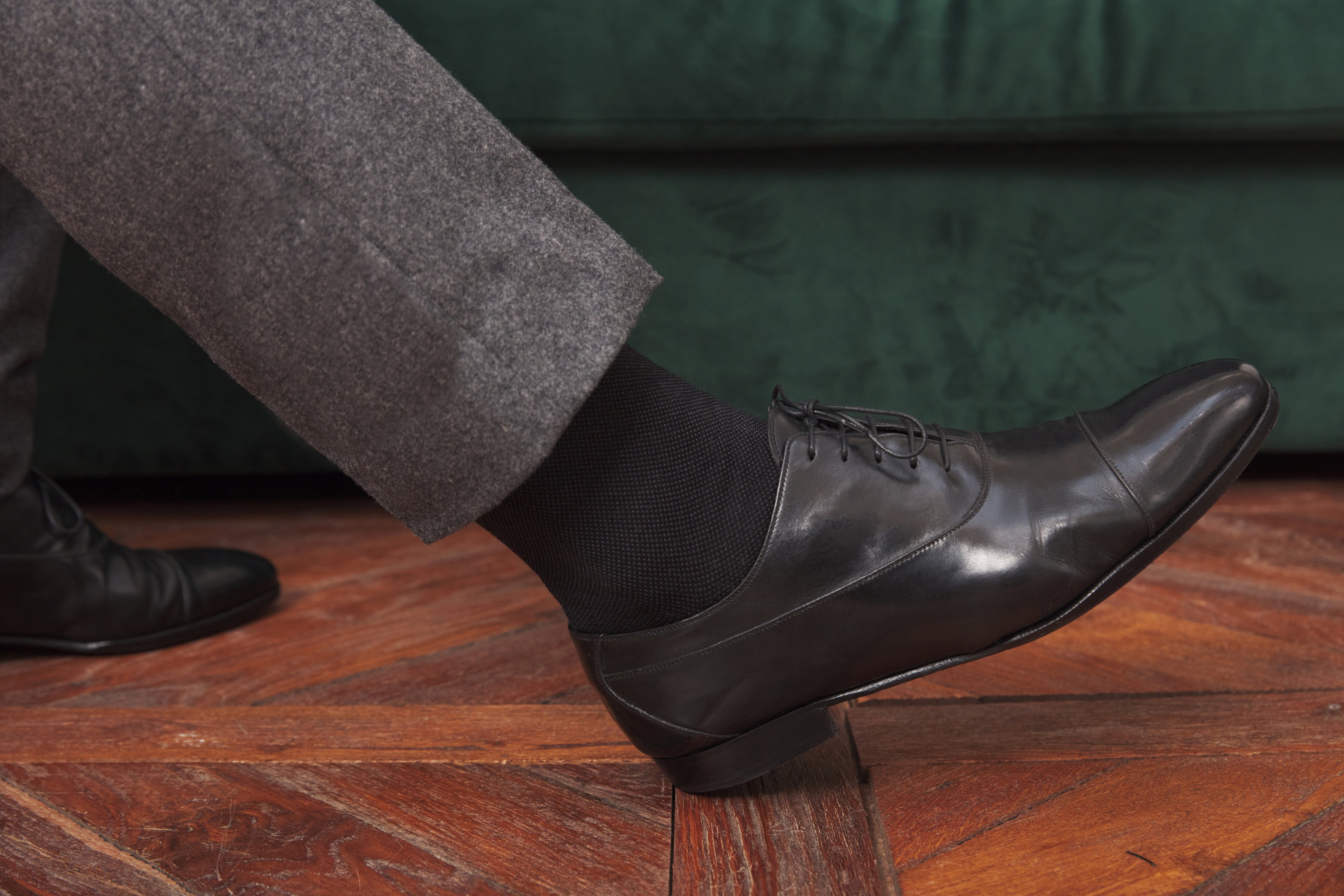 Short black & gray caviar socks in super-strong Cotton lisle – Mes ...