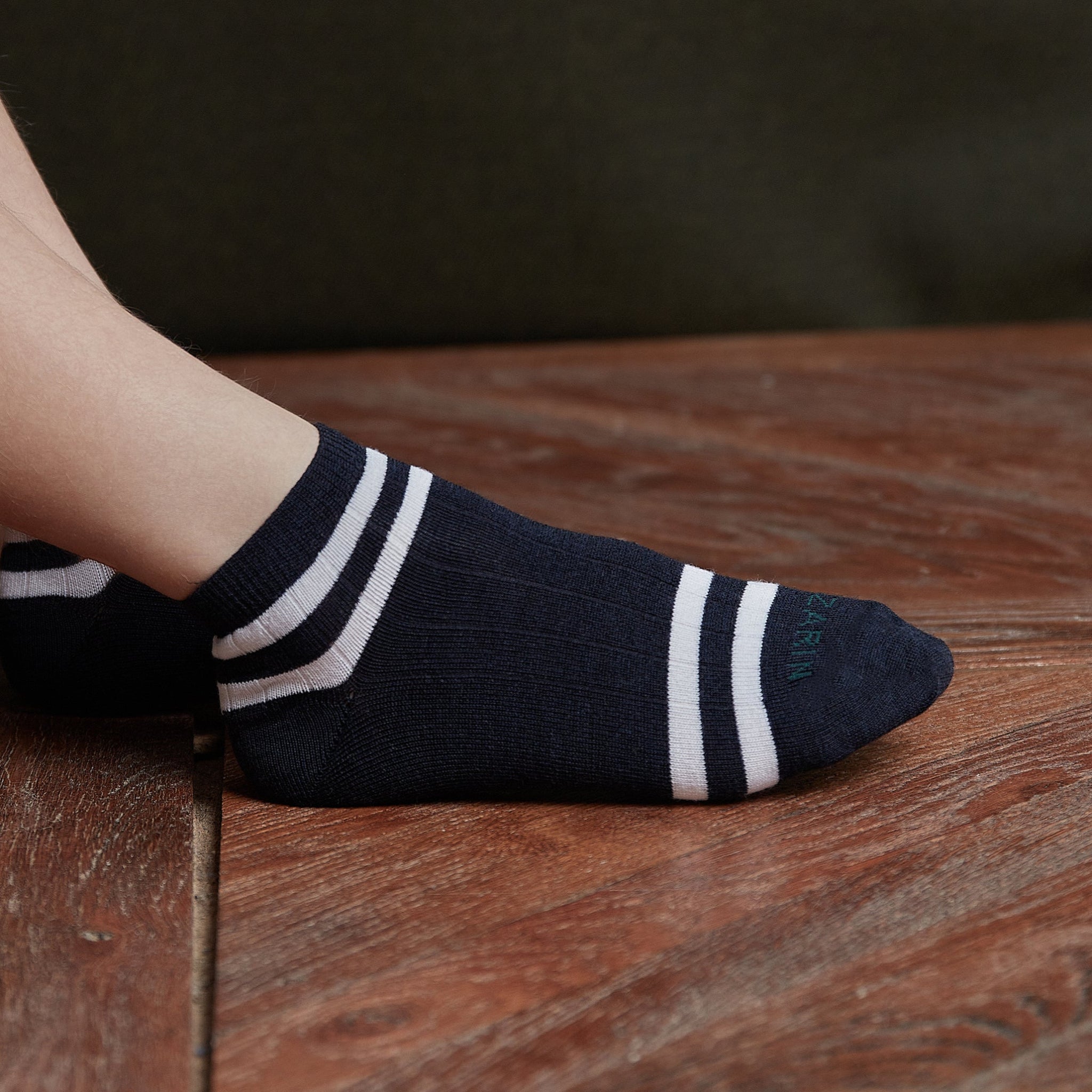 Chaussettes courtes marine et blanc - Laine - Mazarin – Mes Chaussettes ...